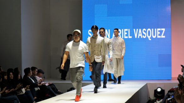 Trendy Barongs for Men at the Philippine Fashion Week Holiday 2019 ...