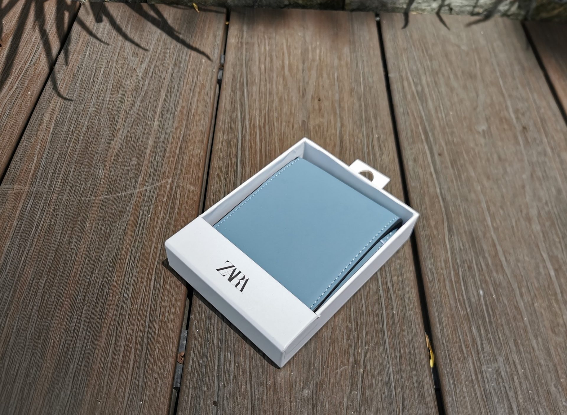 Zara Tropical Men’s Wallet has colors to remind you of summer - Pinoy ...