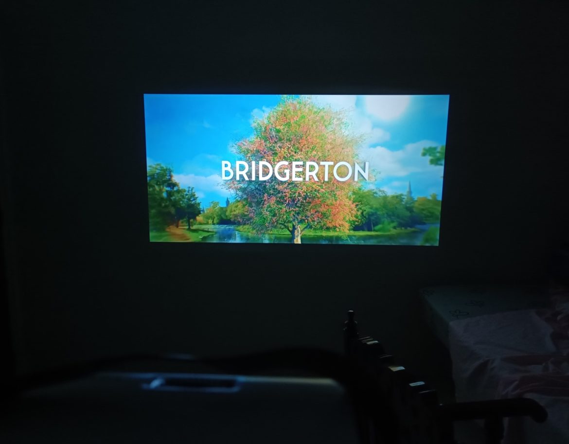 LUMOS RAY Smart Projector turns your home into a smart theater - Pinoy ...